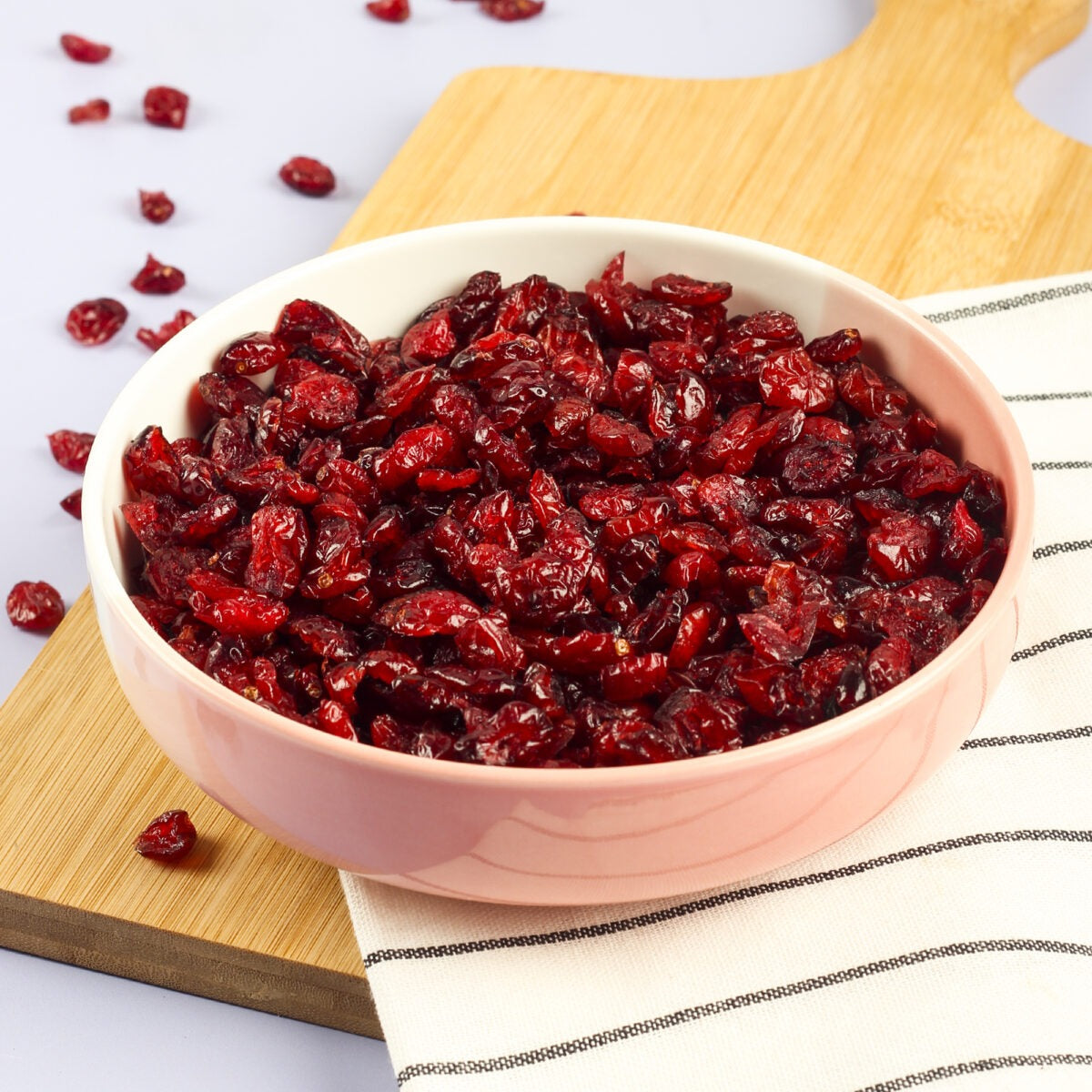 Urban Platter Dried Sliced Cranberries - 1 kg - Veeha Foods